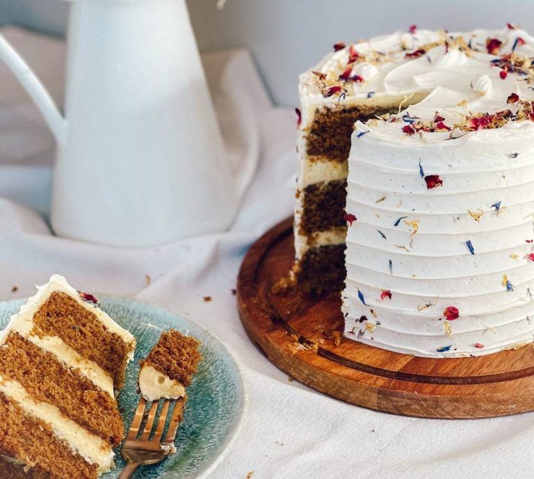 School cake - Eden Project communities