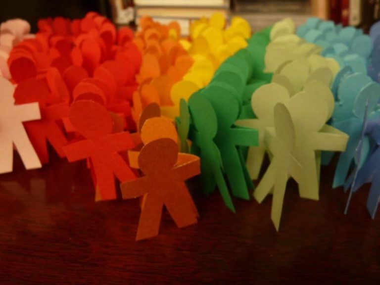 How to make bunting - Eden Project communities